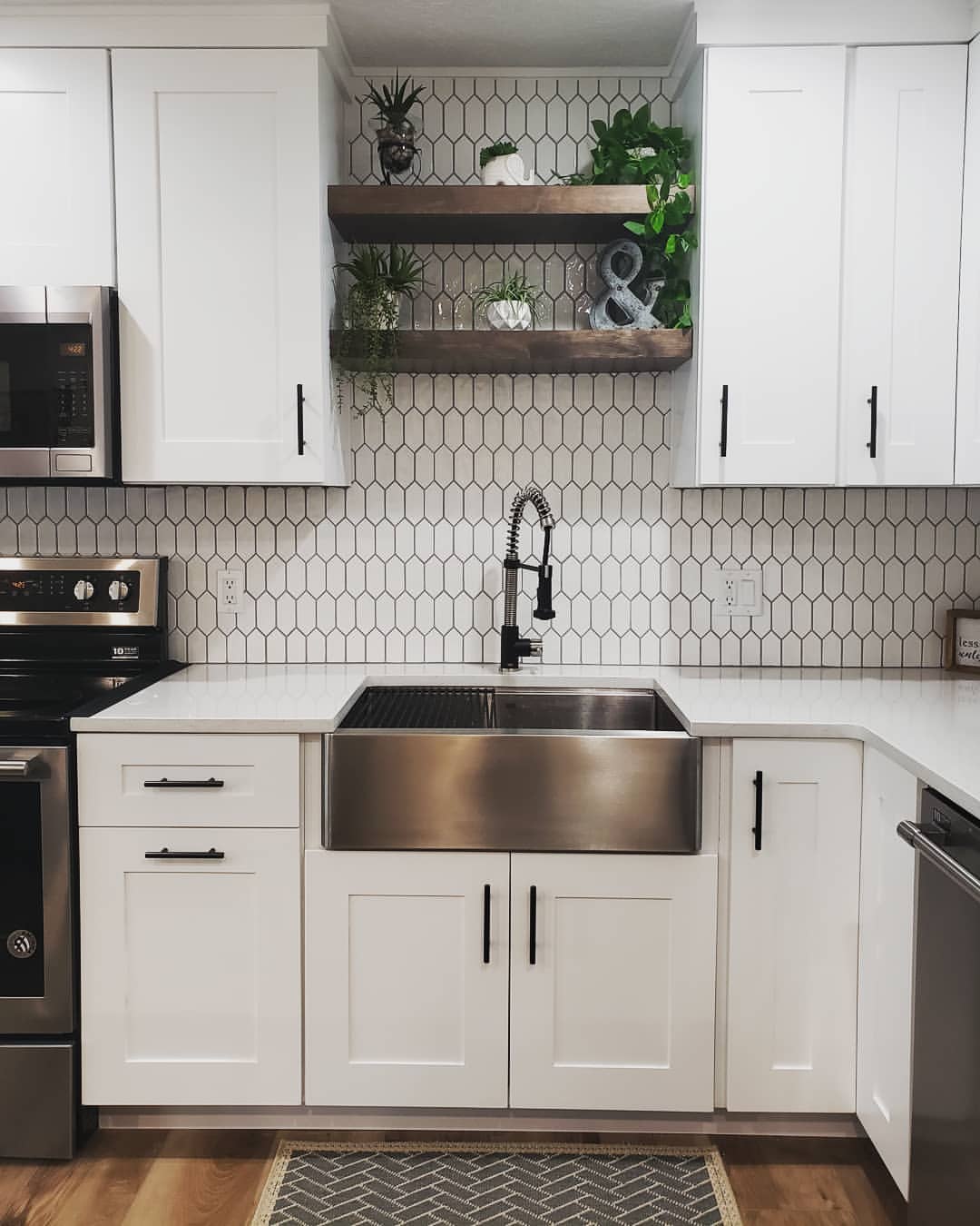 50 Brilliant Small Kitchen Designs To Maximize Every Inch