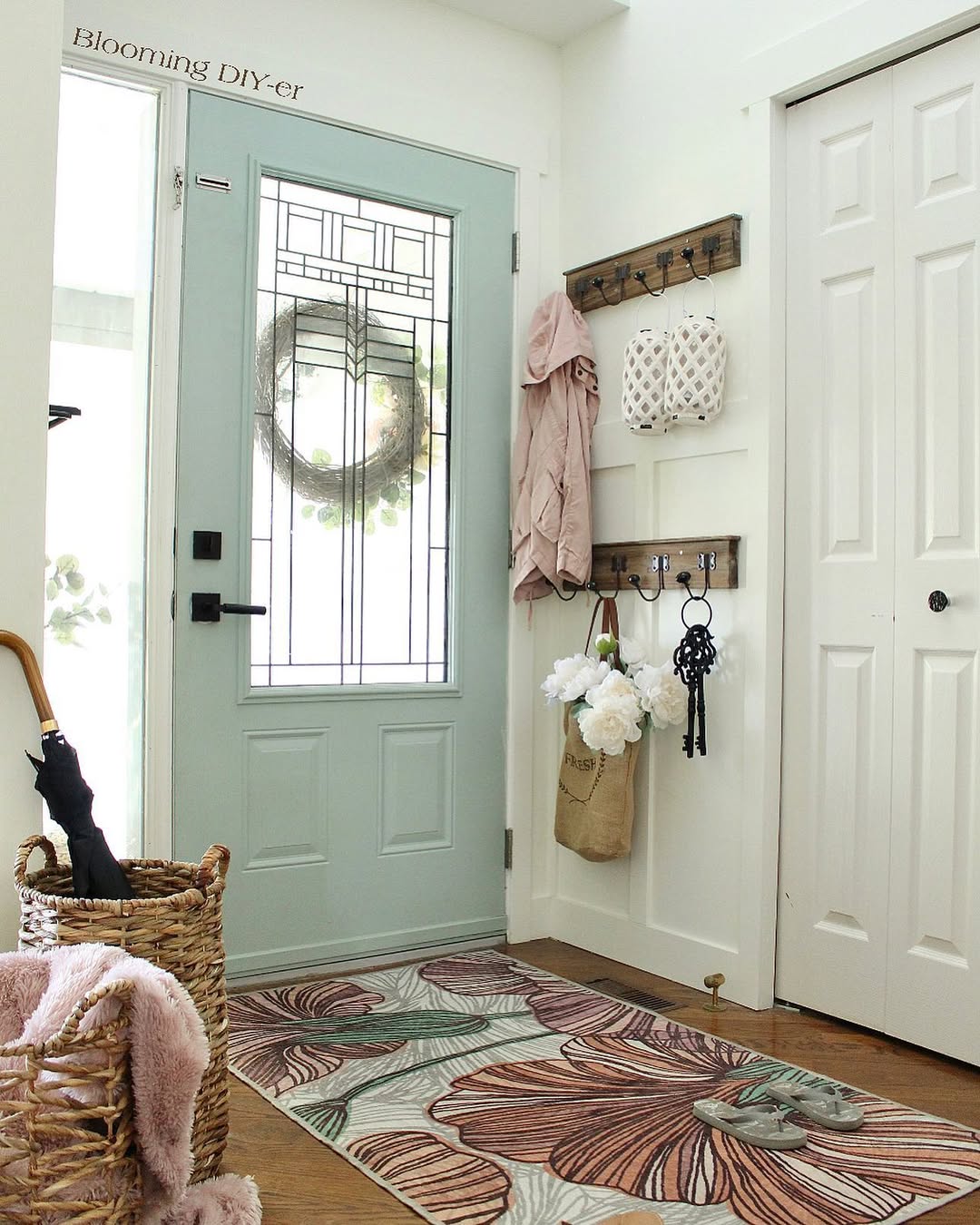 11 Space-Saving Entryway Ideas You’ll Love