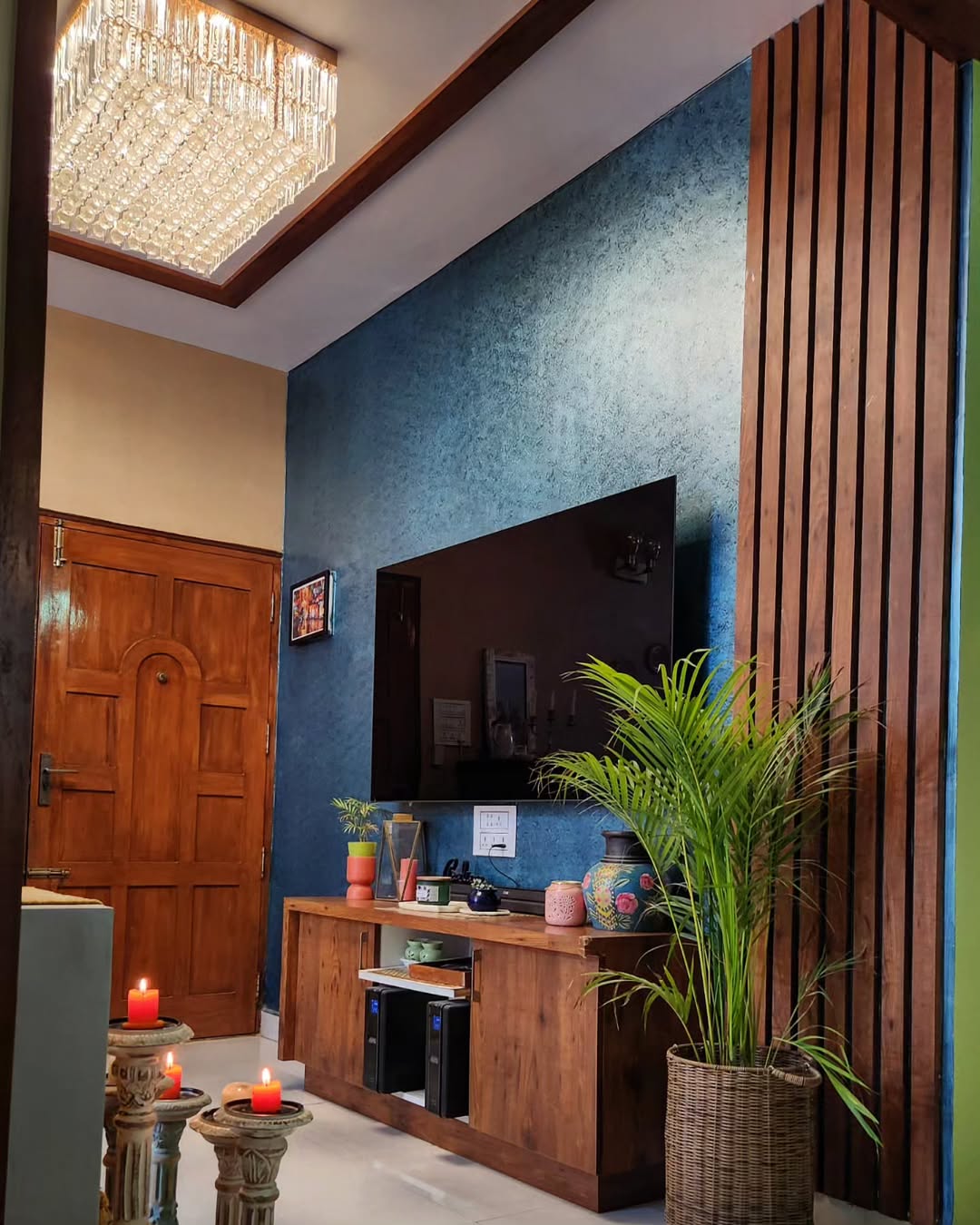 21 Clever Small TV Wall Ideas To Maximize Your Space